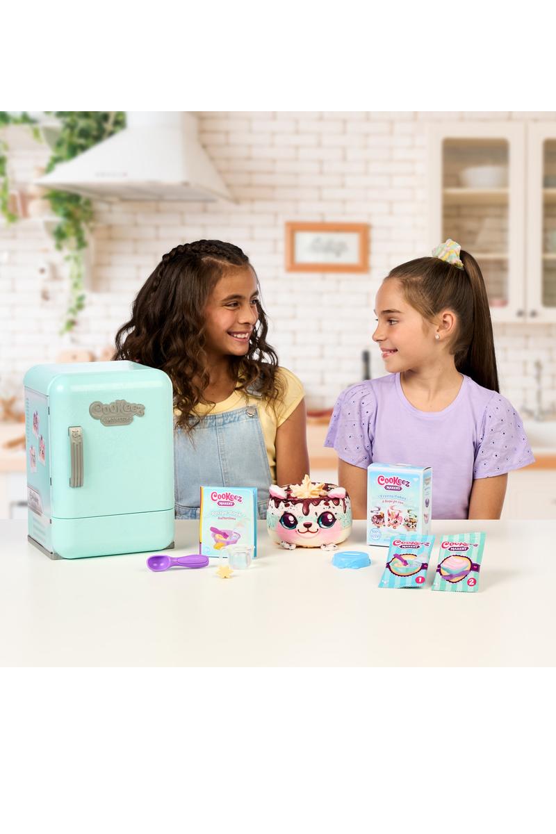 Wholesale Cookeez Makery™ Freezy Cakez Playset Plush Assortment (Mini ...